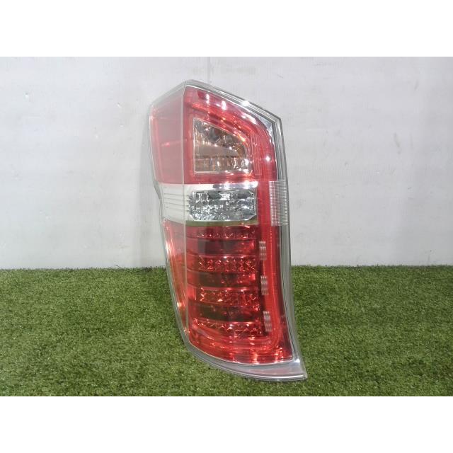 ステップワゴン DBA-RK1 左 テールランプ テールレンズ NH731P 33550-SZW-J11 : キタグチ ヤフー店 - 通販 - Yahoo!ショッピング