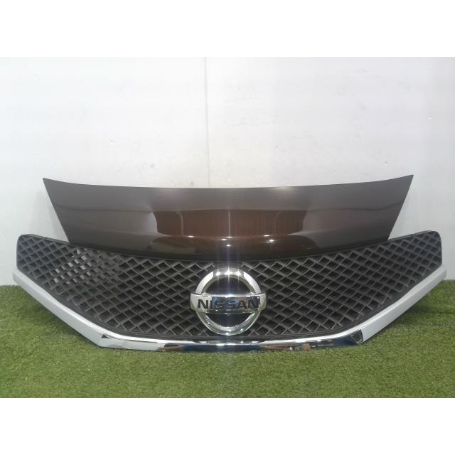 日産 H27年 E12 ノート X DIG-S 中期 純正 フロントグリル アッパーパネル カメラ付き CAS インペリアルアンバー(P) :202308039610400:キタグチ ヤフー店 ...