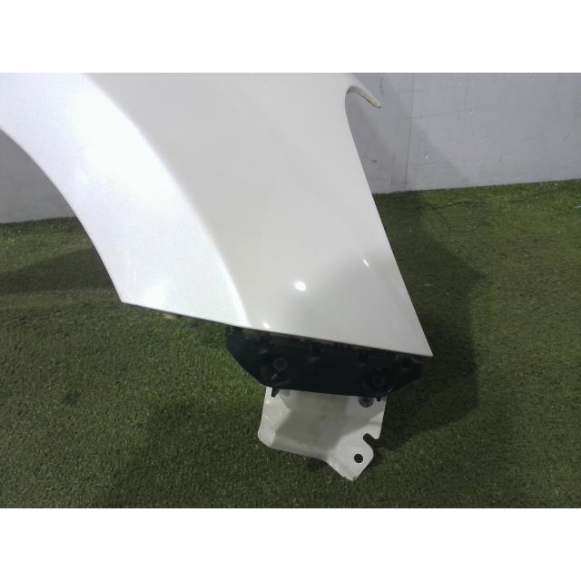 ノート DBA-E12 右フロントフェンダー QAB F3100-5VAMA : キタグチ ヤフー店 - 通販 - Yahoo!ショッピング