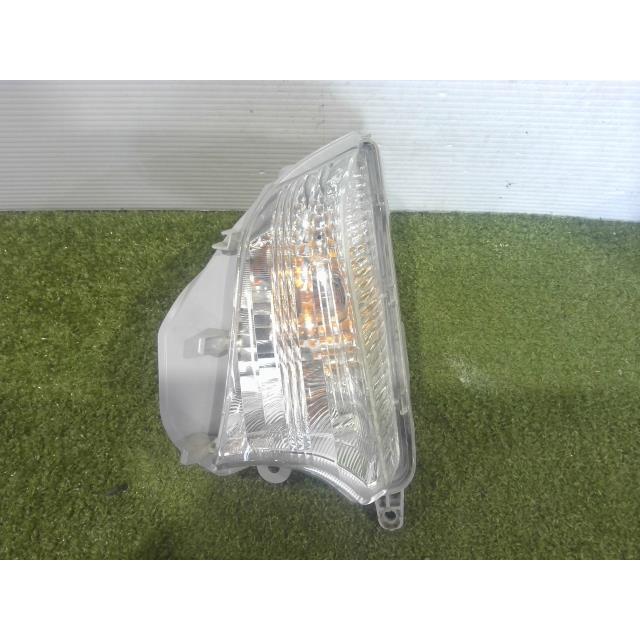 アクア DAA-NHP10 左ターンシグナルランプ 040 81521-52060 : キタグチ ヤフー店 - 通販 - Yahoo!ショッピング