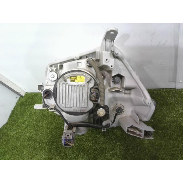 シエンタ(車) シエンタ DBA-NCP81G 右 ヘッドランプ ヘッドライトASSY 3R9 81110-52E50 : キタグチ ヤフー店 - 通販 - Yahoo!ショッピング