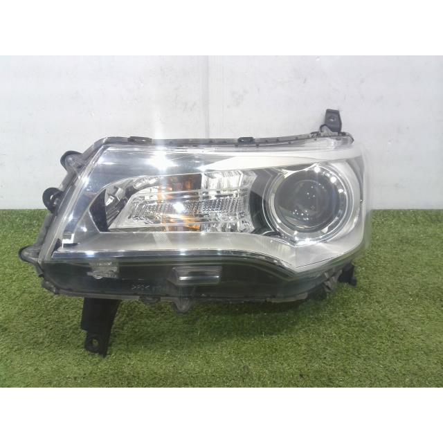 eKワゴン DBA-B11W 左 ヘッドランプ ヘッドライトASSY V09 8301C579 : キタグチ ヤフー店 - 通販 ...