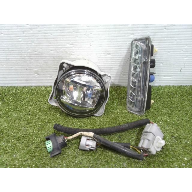 トヨタ M900A タンク 純正 左 LED フォグランプ イルミ付 114-11092 81220-B1090 812B0-B1020 ...