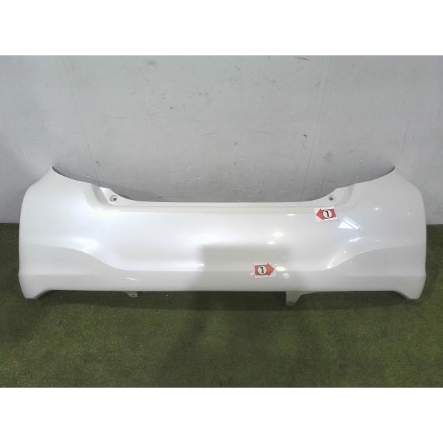 ヴィッツ DBA-NSP130 リアバンパーASSY 070 52159-52740-A1 : 202410009815100 : キタグチ ヤフー店 - 通販 - Yahoo!ショッピング