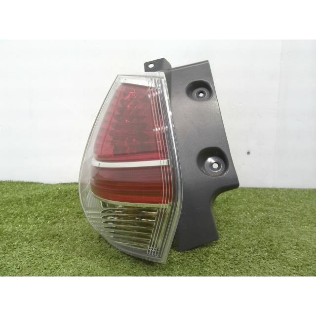 エクストレイル DBA-T32 左 テールランプ テールレンズ G41 26555-4CA0B : キタグチ ヤフー店 - 通販 - Yahoo!ショッピング