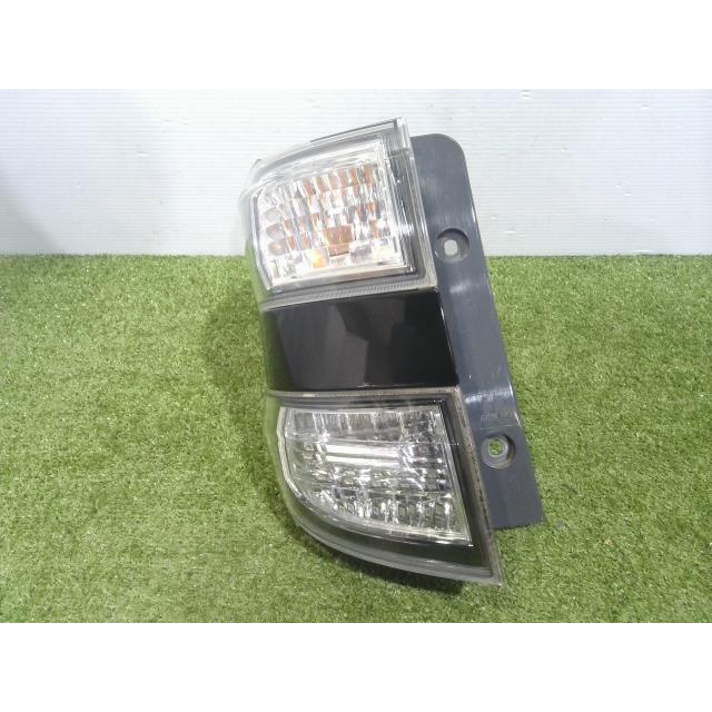 ヴェルファイア DBA-ANH20W 左 テールランプ テールレンズ 202 81561-58090 : キタグチ ヤフー店 - 通販 - Yahoo!ショッピング