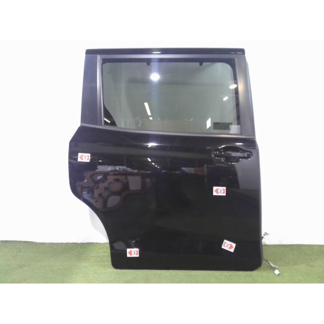 ヴォクシー DAA-ZWR80G 右リアドアASSY 202 67003-28630 : キタグチ ヤフー店 - 通販 - Yahoo!ショッピング