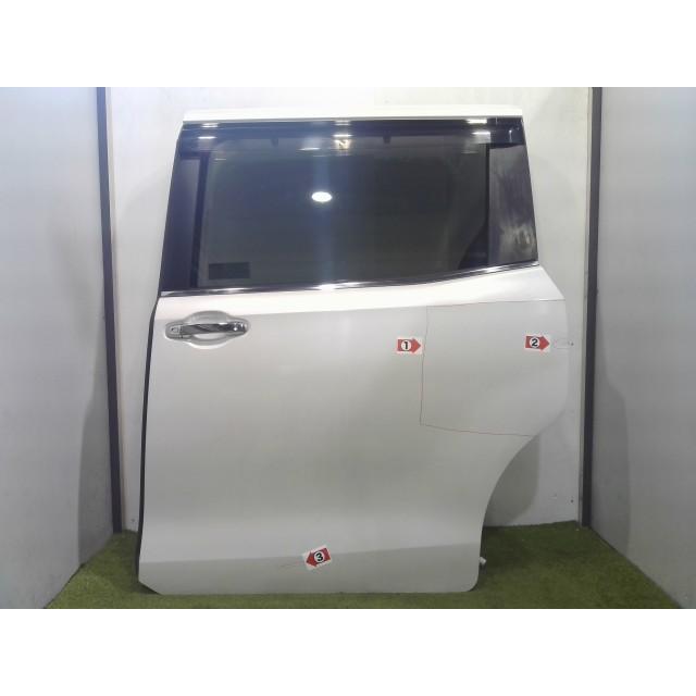 エスクァイア DAA-ZWR80G 左リアドアASSY 070 67004-28650 : キタグチ ヤフー店 - 通販 - Yahoo!ショッピング