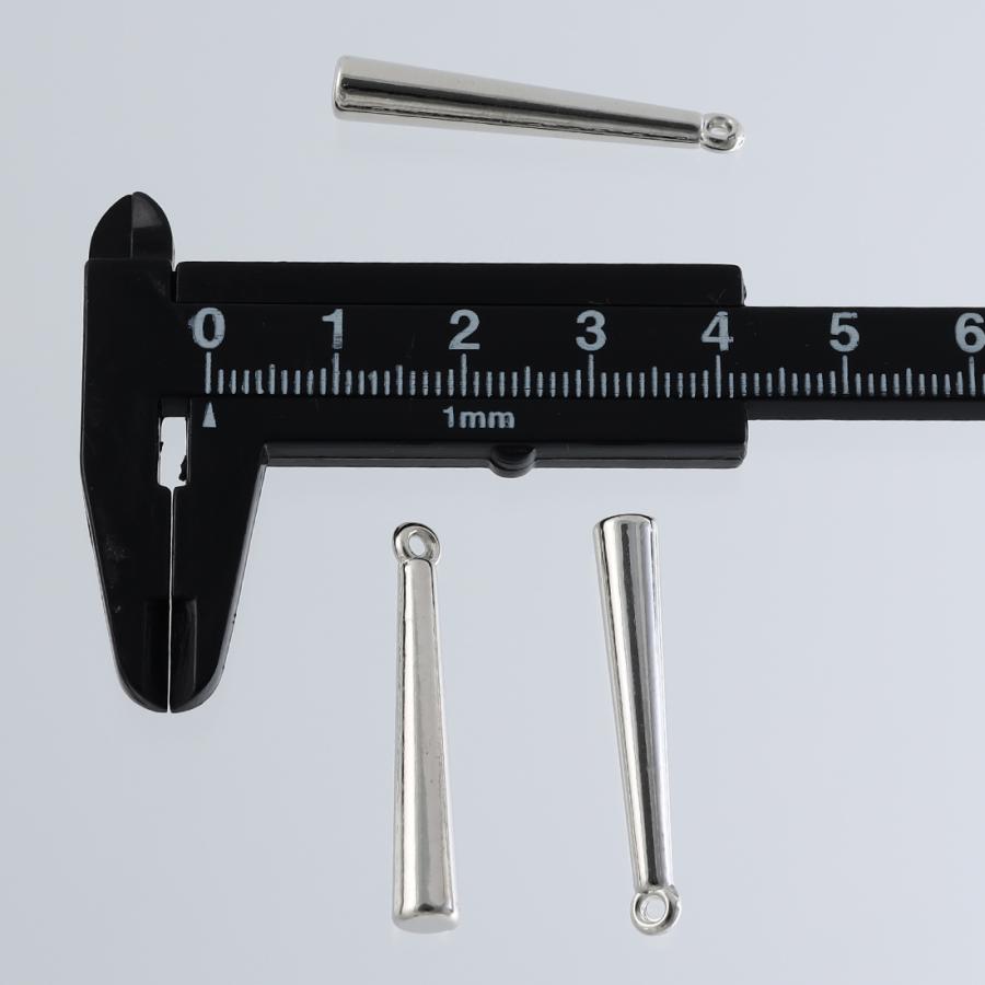 チャーム パーツ シルバー アンティーク スティック 40個 カン付 プラ製 アクセサリートップ 手芸 AP2309 : ファイニエ - 通販 ...