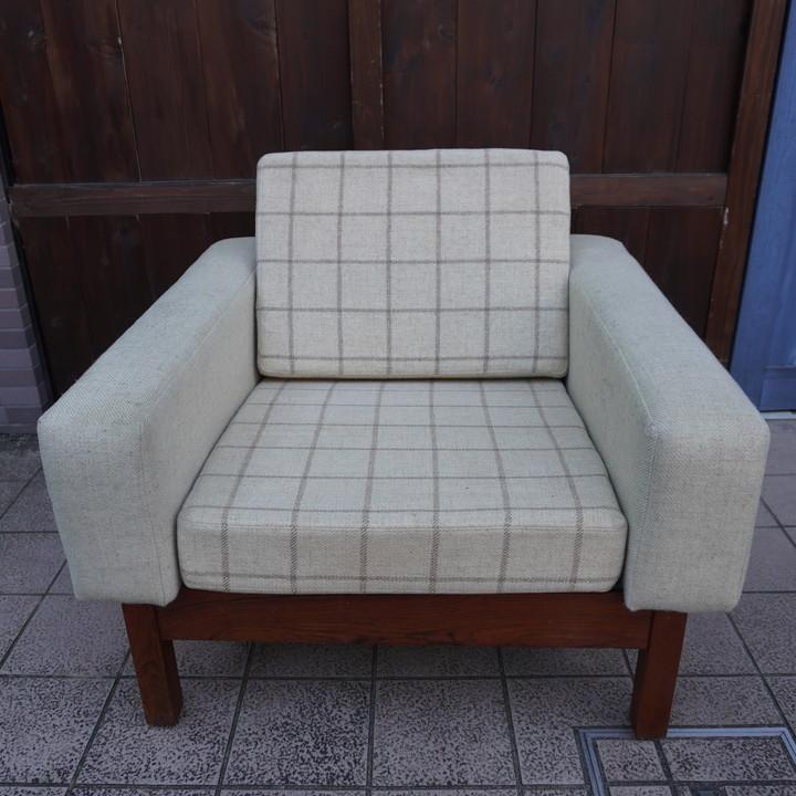 デンマーク製 ローズウッド シングルソファ アームチェア 1人掛けソファ 北欧家具 1Pソファ オフホワイト チェック柄 レトロ BL127 : kokoelma - 通販 - Yahoo ...