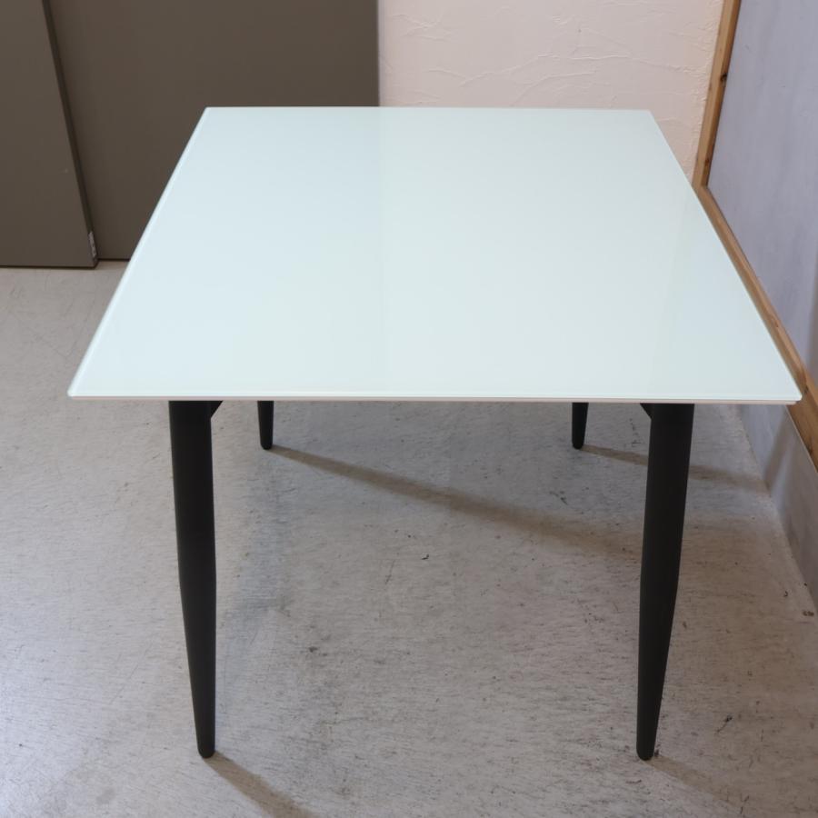 IDC OTSUKA 大塚家具 パシオン ガラストップ ダイニングテーブル モダン ホワイト色 スチール脚 スタイリッシュ 高級感 食卓 ...