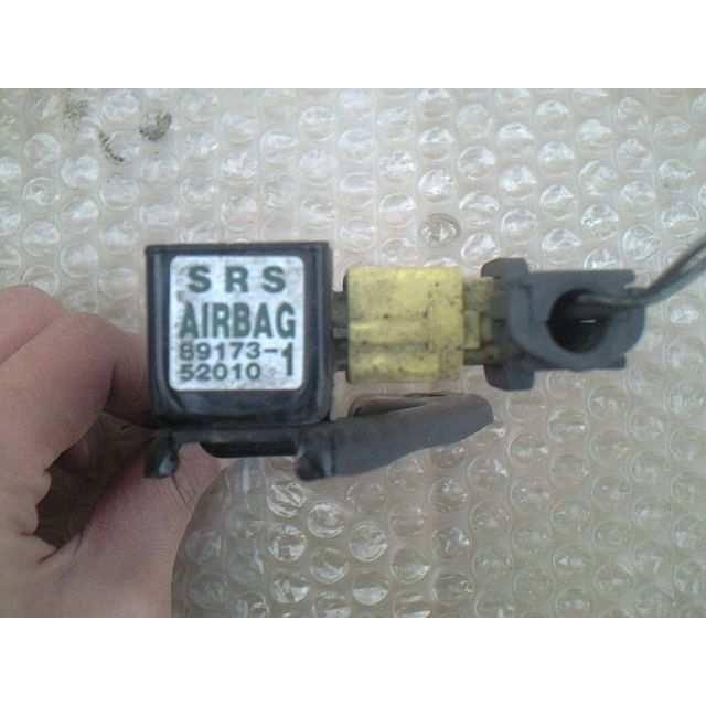 NCP25ファンカーゴエアバックフレームセンサー右 SRSセンサーRH 89173-52010 NCP20 全国送料無料即決商品122808 ...