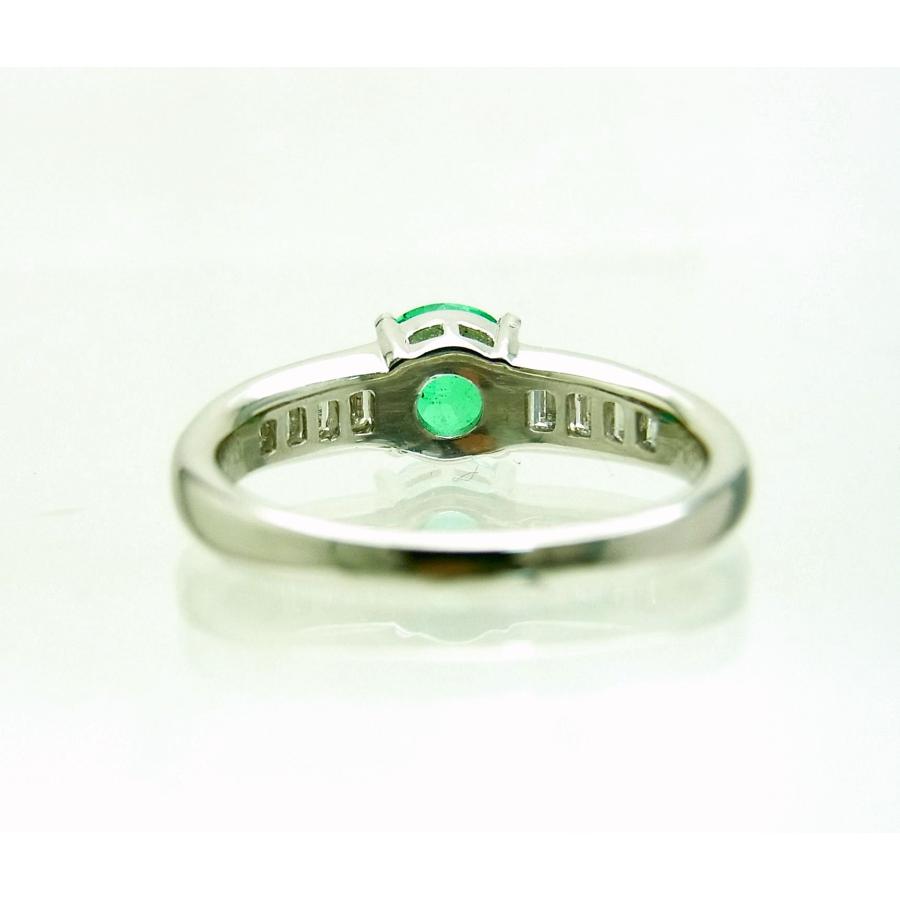 内部が非常に綺麗で透明度の高い天然エメラルド0.833ct ダイヤ取巻プラチナ製リング 卸価格 商品動画あり 送料込 : rem0833pt245k : コタニジュエル - 通販 ...