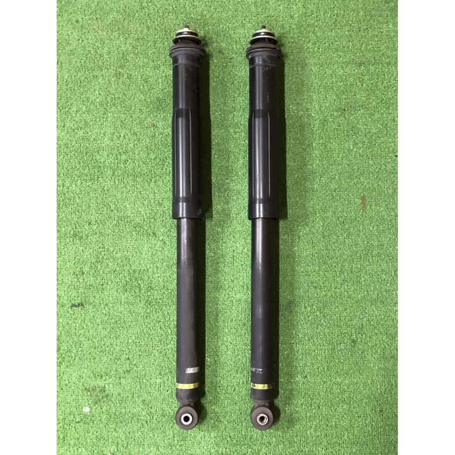 トヨタ☆アクア NHP10 純正 リア ショックアブソーバー・コイルスプリング セット : 株式会社コトブキ - 通販 - Yahoo!ショッピング