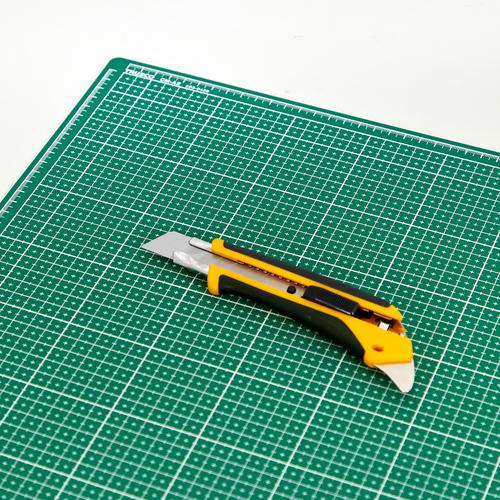 TRUSCO中山 トラスコ カッターマット A3サイズ(450X300MM) (1枚) 品番：CMA3 カッティングマット : 工具ランドヤフーショップ - 通販 - Yahoo!ショッピング