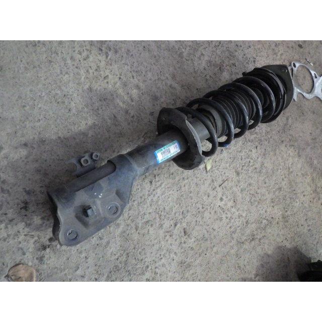 【KAP】153302 ムーヴ LA100S 右フロントストラット/純正 : 000015330250110 : 小屋オートパーツ - 通販 ...