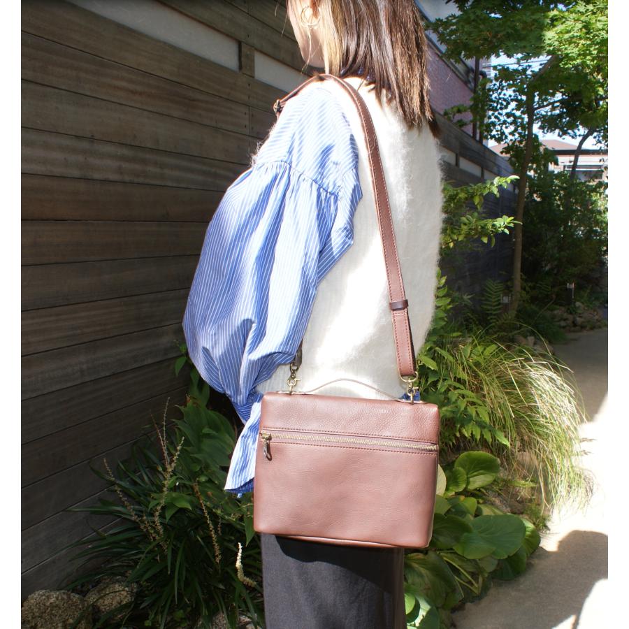 〔alto. アルト〕オイルレザー（姫路レザー製）手持ちできるミニショルダーバッグ、箱型ミニショルダー AKEB-3010 : レナジャパンメイドショップ - 通販 - Yahoo!ショッピング