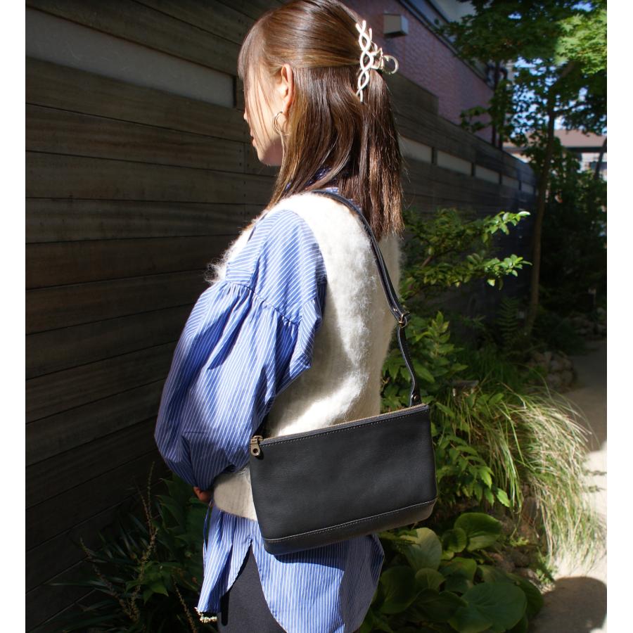 〔alto. アルト〕オイルレザー（姫路レザー製）スタイリッシュな男女兼用オイルレザ-サコッシュ・ミニショルダー AKEB-3011 : レナジャパンメイドショップ - 通販 - Yahoo ...