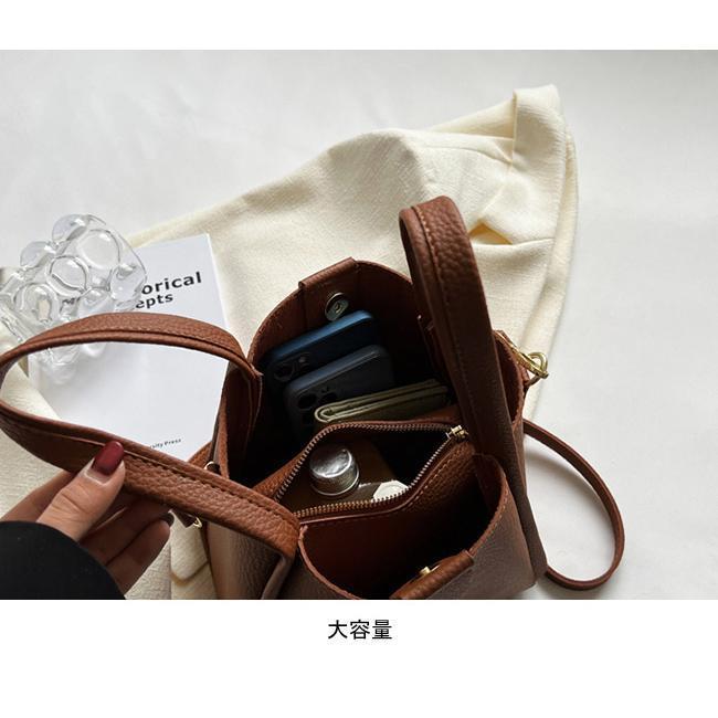 ショルダーバッグ レディース ハンドバッグ PUレザー 無地 2WAY 大容量 肩掛け 斜めがけ 小物収納 ストラップ スナップボタン シンプル : KSMCヤフーショップ - 通販 ...