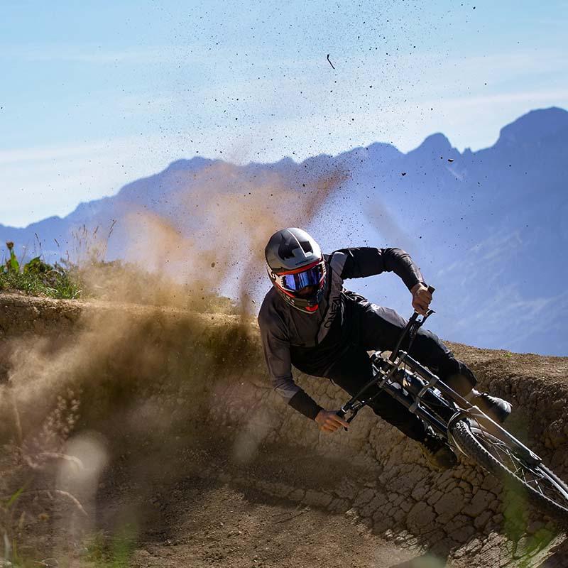 グッドイヤー NEWTON DH Rr ニュートンディーエッチリア MTBタイヤ GOODYEAR : グッドオープンエアズ マイクス - 通販 - Yahoo!ショッピング