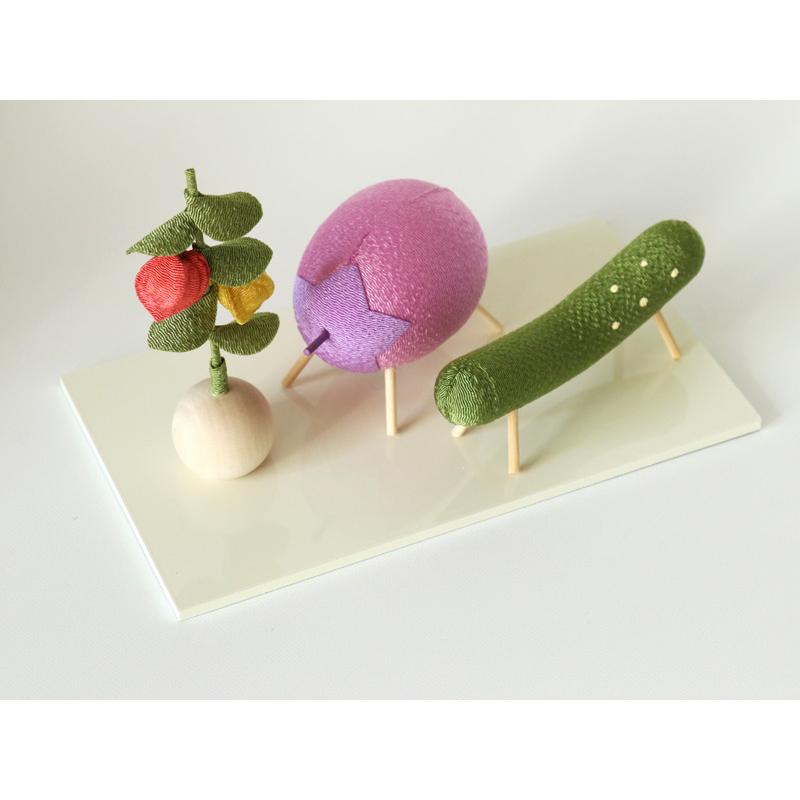 なーむくまちゃん工房 お盆飾り パステル精霊馬飾りセット (57-169) ちりめん 牛 茄子 胡瓜 縮緬 ほうずき 精霊棚 盆提灯 初盆 新盆 日本製 国産 : 仏壇・位牌 なーむくまちゃん ...