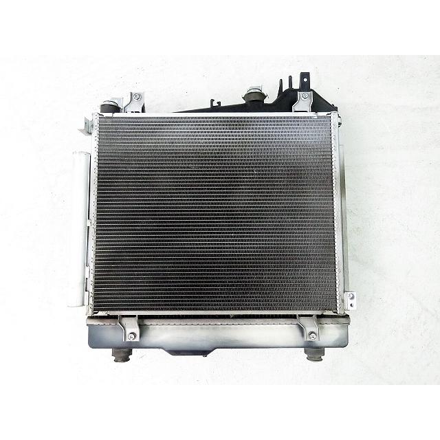 エブリイ HBD-DA17V H27年 1型 ラジエーター 17700-64P00 コンデンサー 95310-64P00 電動ファン ...