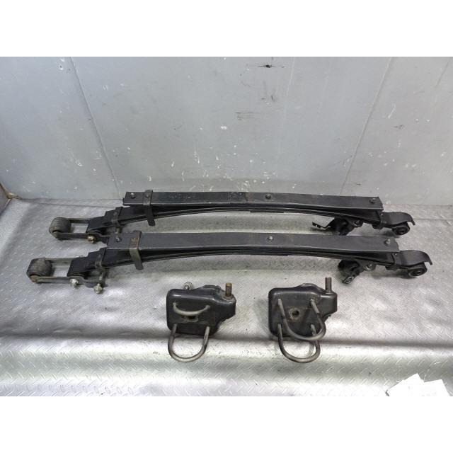 ハイエース CBF-TRH200V リアリーフスプリング 48210-26A12 3型 スーパーGL 200系 1kurudepa : 04250006017937 : くるデパヤフーショップ ...