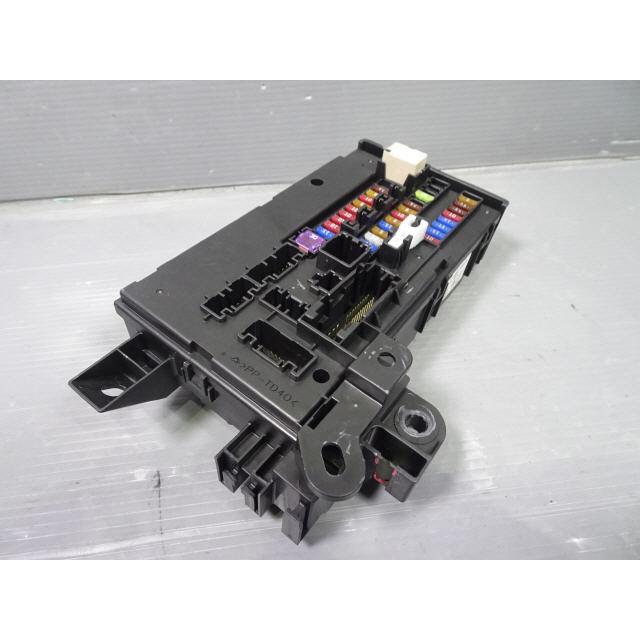ムーヴ DBA-LA150S ヒューズ ボックス BOX KFVE 82600-B2530 前期 19364km 1kurudepa : くるデパヤフーショップ - 通販 - Yahoo!ショッピング