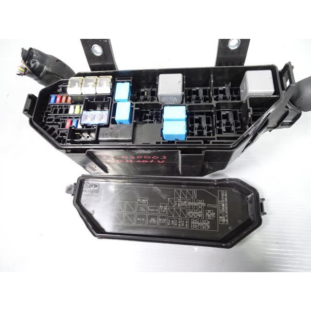 ハイエース QDF-GDH201V ヒューズ ボックス BOX 1E7 エンジンルーム/前側 82662-26505 6型 1GD-FTV 4419km 1kurudepa22-02-03 ...