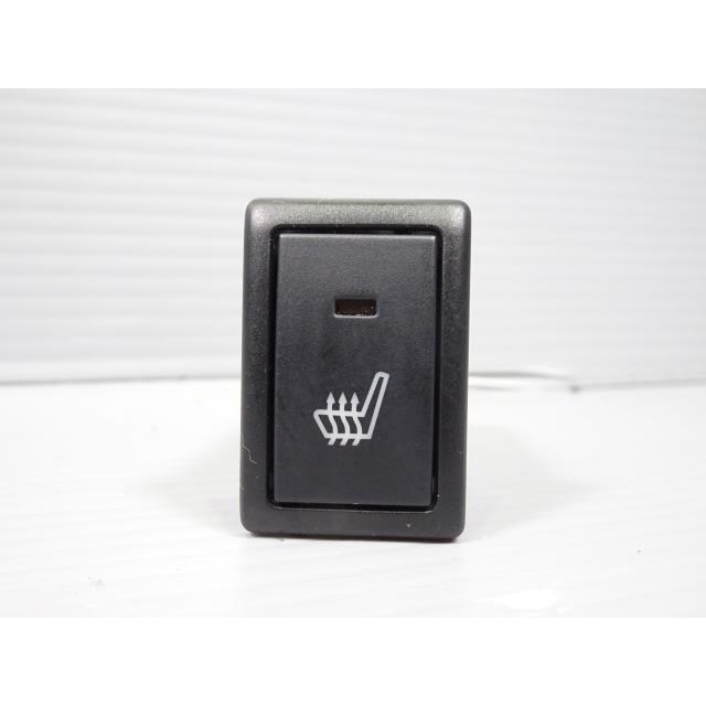 スクラム ABA-DG17W 「シートヒータースイッチ」 Z2S PZターボ DA17W テスト済 1kurudepa22-04-16 : くるデパヤフーショップ - 通販 - Yahoo ...