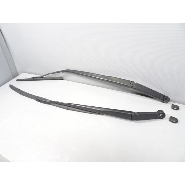 ヴォクシー DBA-ZRR80W 「Fワイパーアーム」 070 ZS煌 ノア エスクァイア 美品 1kurudepa22-05-20 : くるデパヤフーショップ - 通販 - Yahoo!ショッピング