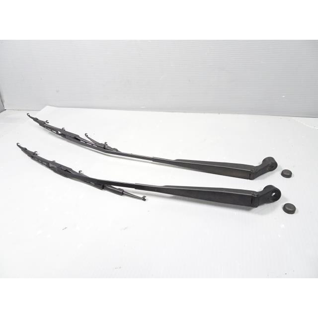 AZ−オフロード ABA-JM23W 「Fワイパーアーム」 26U 9型 ジムニー JB23W 1kurudepa22-06-16 : くるデパヤフーショップ - 通販 - Yahoo!ショッピング