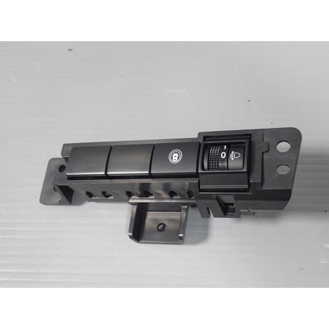 ノート 6AA-E13 「レベライザースイッチ」 K23 X E-POWER 16948km テスト済 オーラ 1kurudepa : 202210001469150 : くるデパヤフー ...