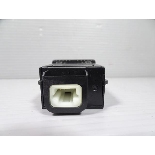 ノート 6AA-E13 「USBソケット」 K23 X E-POWER 16948km テスト済 オーラ 1kurudepa : くるデパヤフーショップ - 通販 - Yahoo!ショッピング