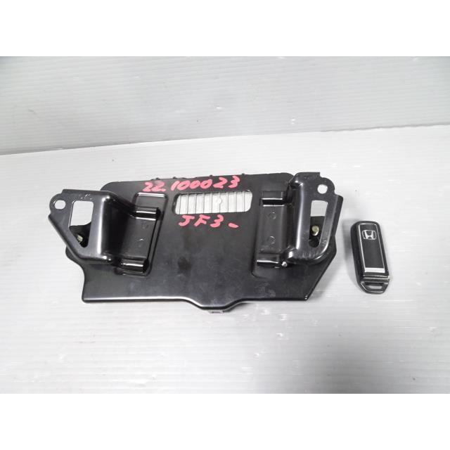 N-BOX N−BOX 6BA-JF3 エンジン メイン コンピューター ECU R565M ヒタチ 37820-5Y5-N92 後期 ...