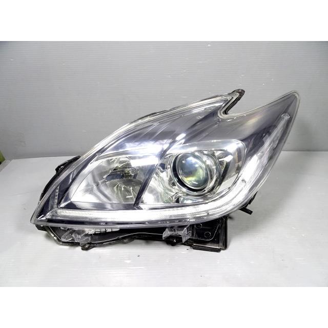 プリウス DAA-ZVW30 左 ヘッド ライト ランプ レンズ コイト 47-52 81150-47411 ジャンク品 後期 HID ...