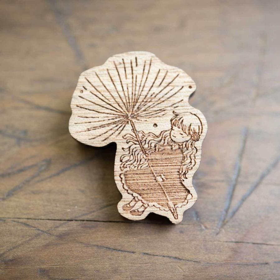 【木tch】クルミの木・ブローチ fluffy trip / ふわふわの旅 : 京のめぐみ - 通販 - Yahoo!ショッピング