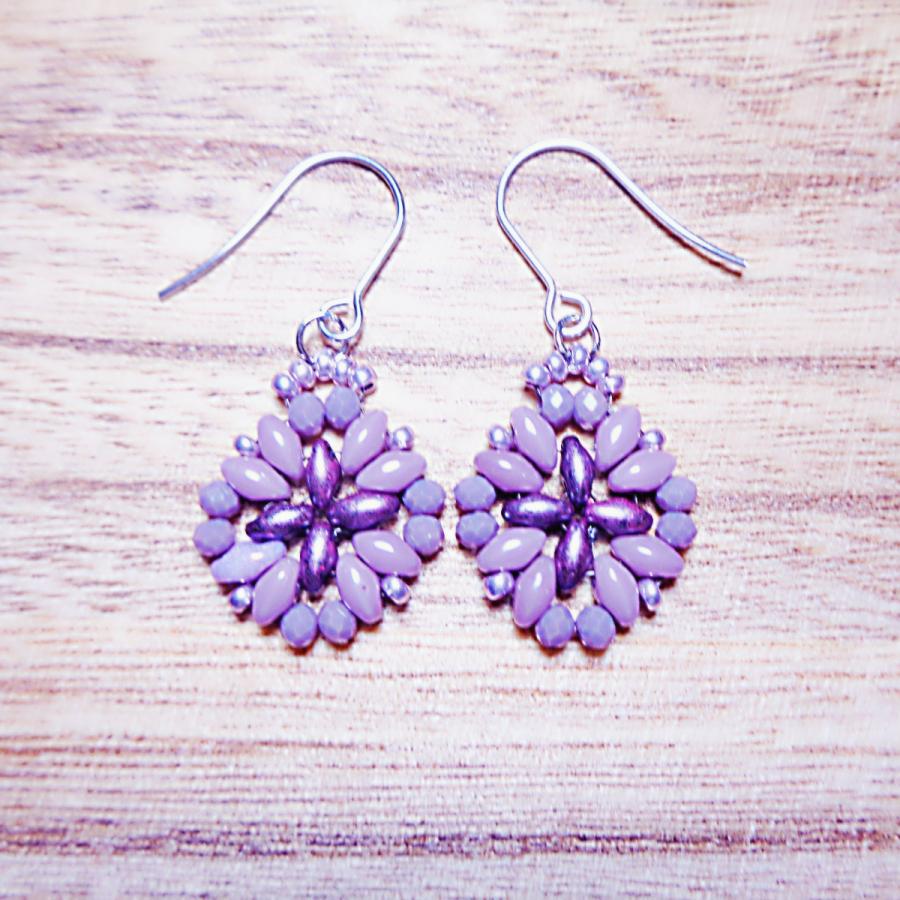 P1420-8S-PUR ピアス サージカルステンレスフックピアス 金属アレルギー対応 ビーズステッチ 秋桜 : Kytice2 - 通販 - Yahoo!ショッピング