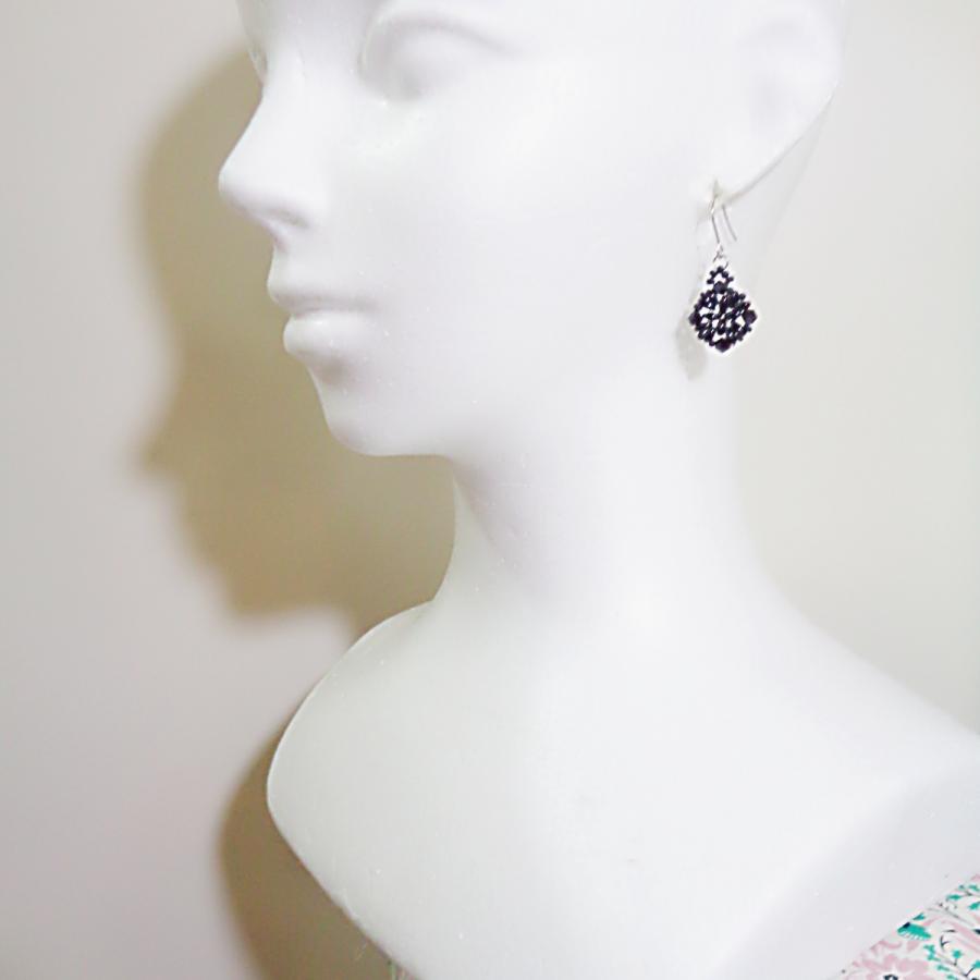 P1429-8S-BLK ピアス サージカルステンレスフックピアス 金属アレルギー対応 ビーズステッチ オパックブラック : Kytice2 ...