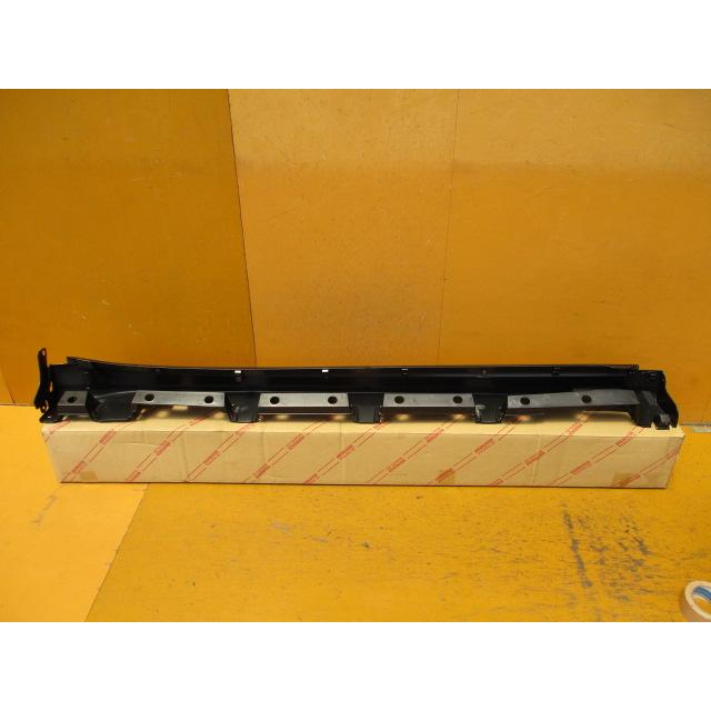 ハリアー 60系 ZSU60W ZSU65W ASU60W ASU65W AVC65W 純正サイドマッドガード左側 08150-48062 ...