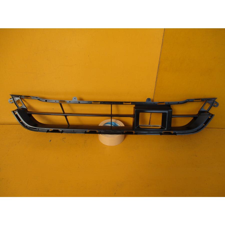 キャラバン NV350 E26 後期 純正フロントバンパーグリル 62254 5YE0B 純正ラジエターグリル 純正ダクトグリル ロアグリル ...