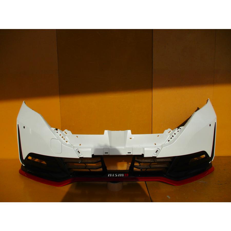 ノート/NOTE(E13)ニスモ用 純正フロントバンパー パール/ブラック 62022 6XS0H 62026 : エルエーコーポレーション - 通販 - Yahoo!ショッピング