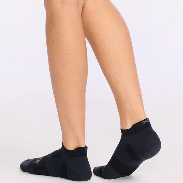 2XU ツータイムズユー ヴェクター ライトクッションノーショーソックス UA5042E 靴下 : Lafitte ラフィートスポーツ ...