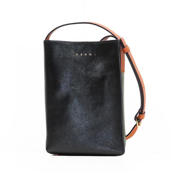 MARNI マルニ MUSEO SOFT NANO BAG SBMP0084U0 P2644 Z2I33 MARNI マルニ MUSEO SOFT NANO BAG SBMP0084U0 P2644 Z2I33
