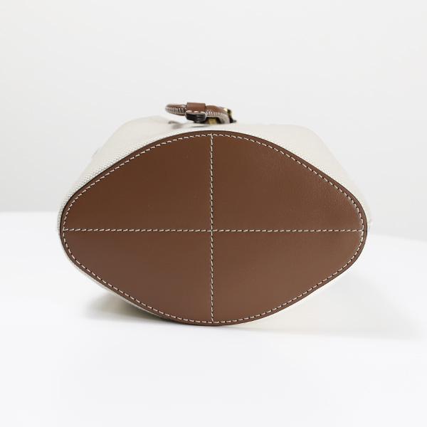 BURBERRY バーバリー MINI TB BUCKET BAG ミニTB バケットバッグ BURBERRY バーバリー MINI TB BUCKET BAG ミニTB バケットバッグ