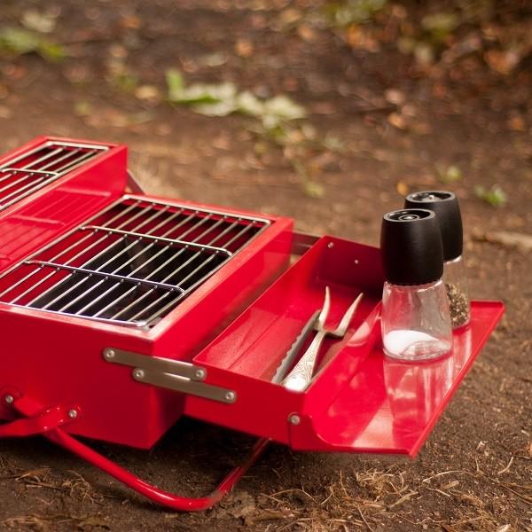 お手軽どこでもバーベキュー SUCK UK バーベキュー ツールボックス BBQ Tool Box : MONOLAB STORE - 通販 - Yahoo!ショッピング