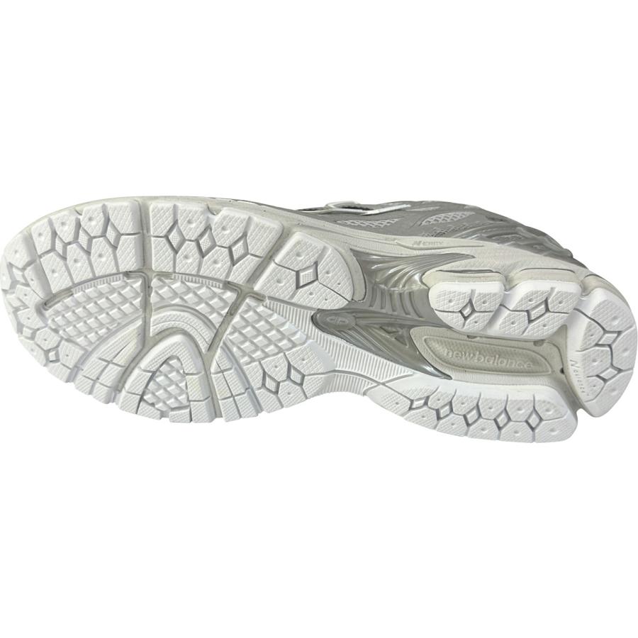 New Balance（ニューバランス） NEW BALANCE「ニューバランス」U1906WFE シルバー メタリック/ホワイトカラー D ...