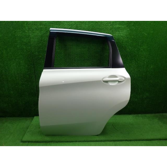 ノート DBA-E12 左RドアASSY QAB 白 サッシ黒/プライバシーガラス付/ H210A-3VAMA 8132 : リプロ企画ヤフーショッピング店 - 通販 - Yahoo!ショッピング