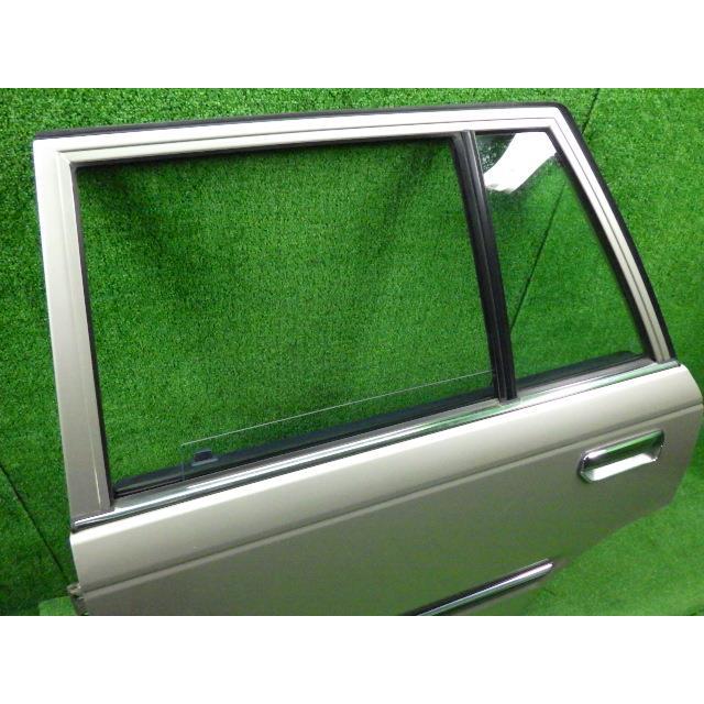 グロリア E-WY30 左RドアASSY KJ1 金 H2101-V6200 82101-V6200 8251 : リプロ企画ヤフーショッピング店 - 通販 - Yahoo!ショッピング