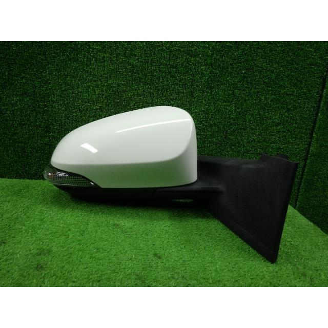 ヴィッツ DBA-KSP130 右サイドミラー 040 白 イチコー 8322 手動ミラー ウィンカー付 2ピン 87910-52D20 ...